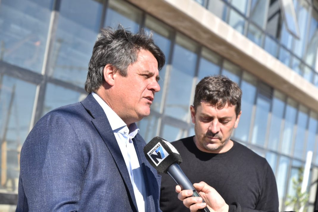 Abren los sobres de una nueva licitación para completar el primer ...