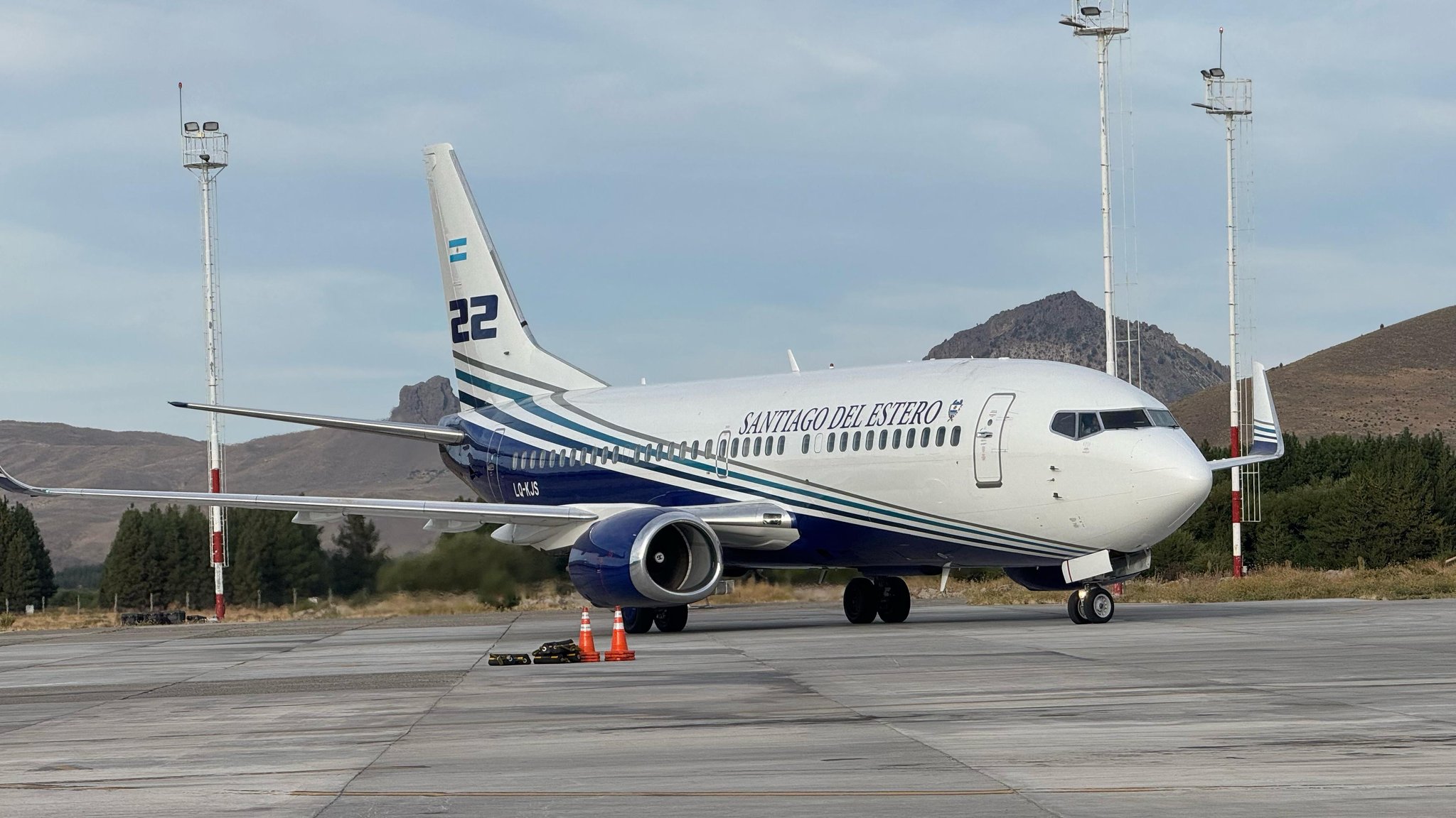 Llegó a Neuquén un Boeing 737 para reforzar el combate del fuego ...